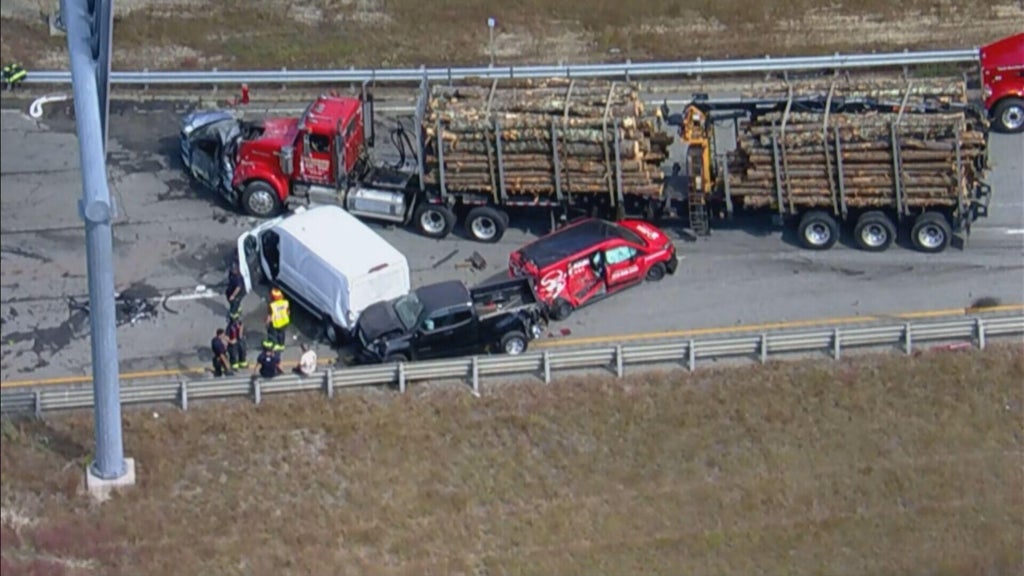 8 people hurt in multi-car crash involving logging truck on Route 2 in ...