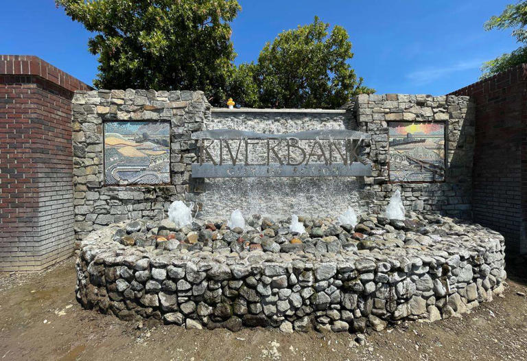 New restaurants coming to Riverbank's Crossroads West and downtown area