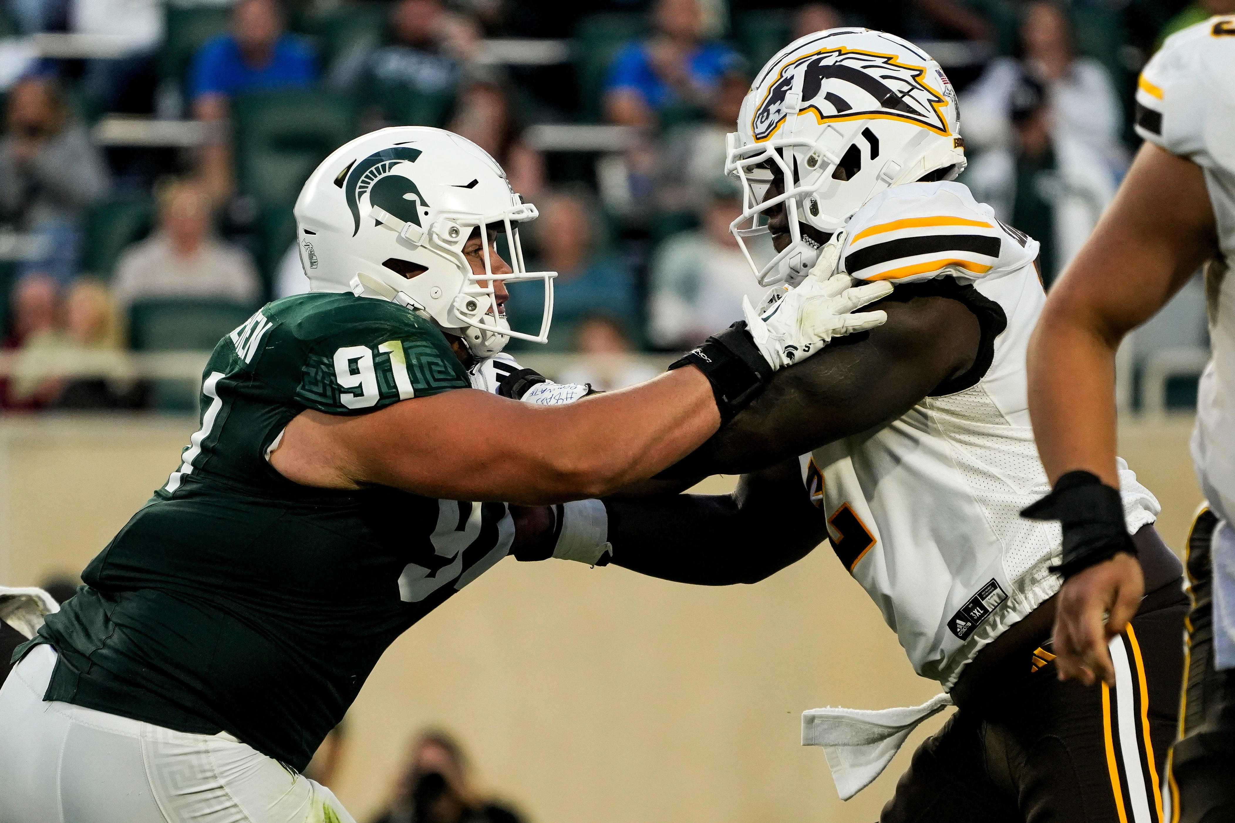 MSU football re-offers elite Illinois EDGE Chris Kasky