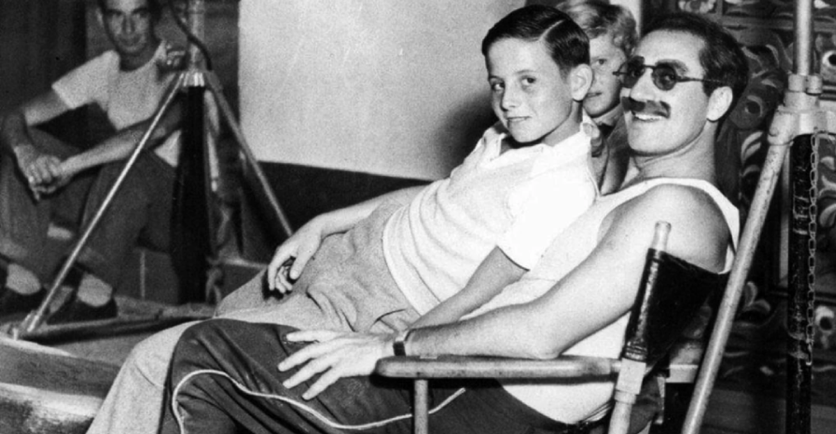 20 Photos of Groucho Marx Behind the Scenes