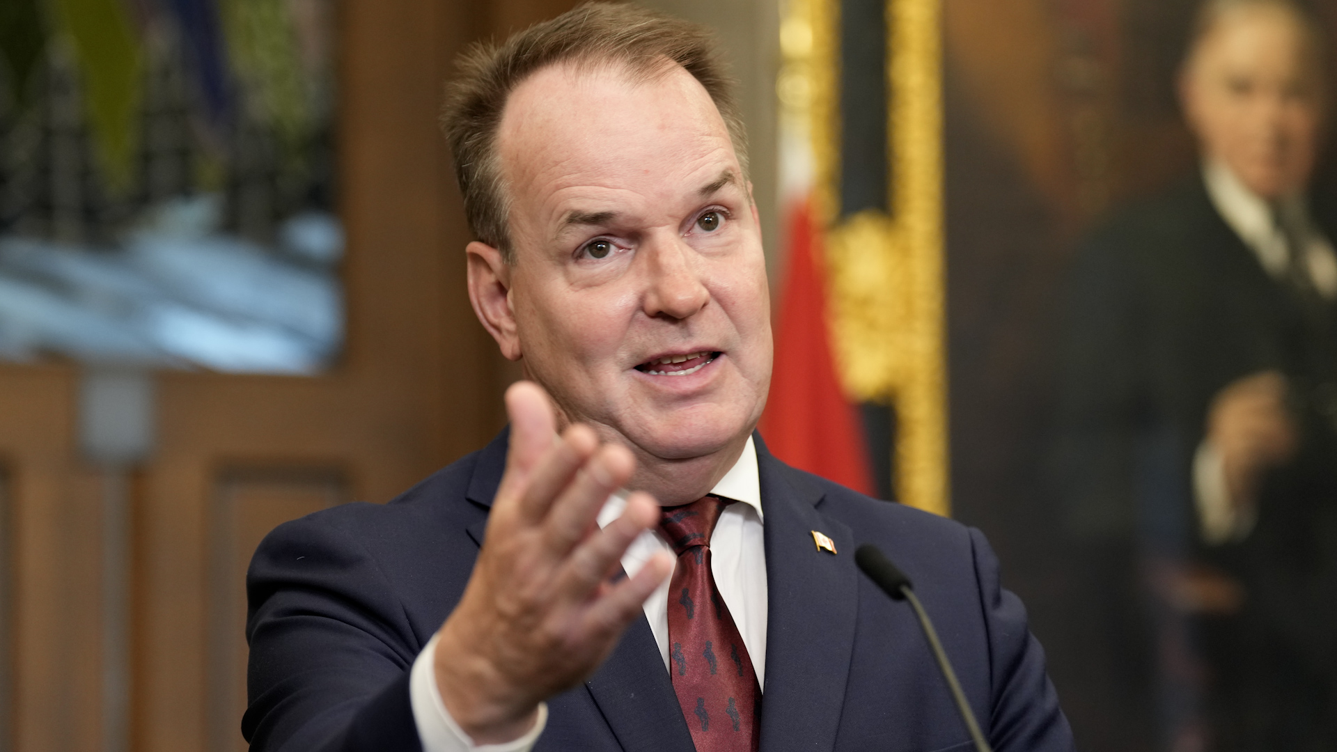 Government House leader MacKinnon calls for co-operation as House returns