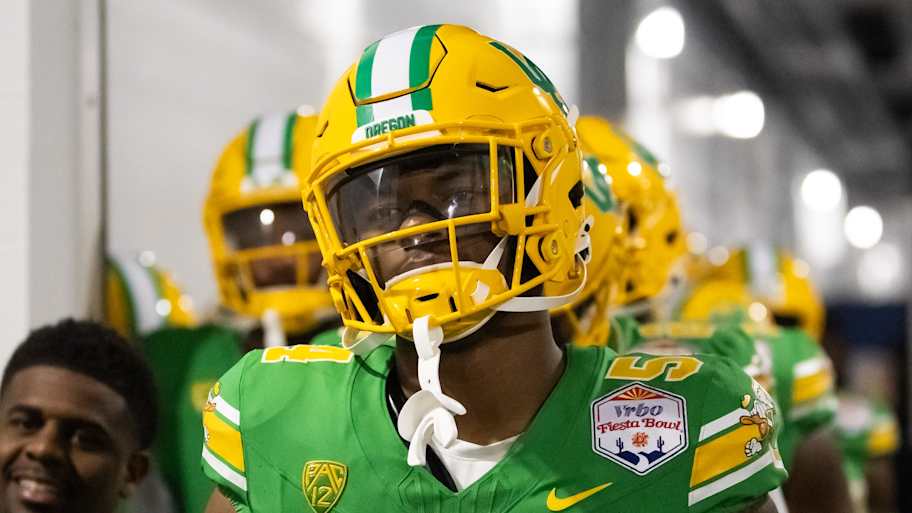 Unexpected Oregon Duck Earns Big Ten Defensive Player Of Week