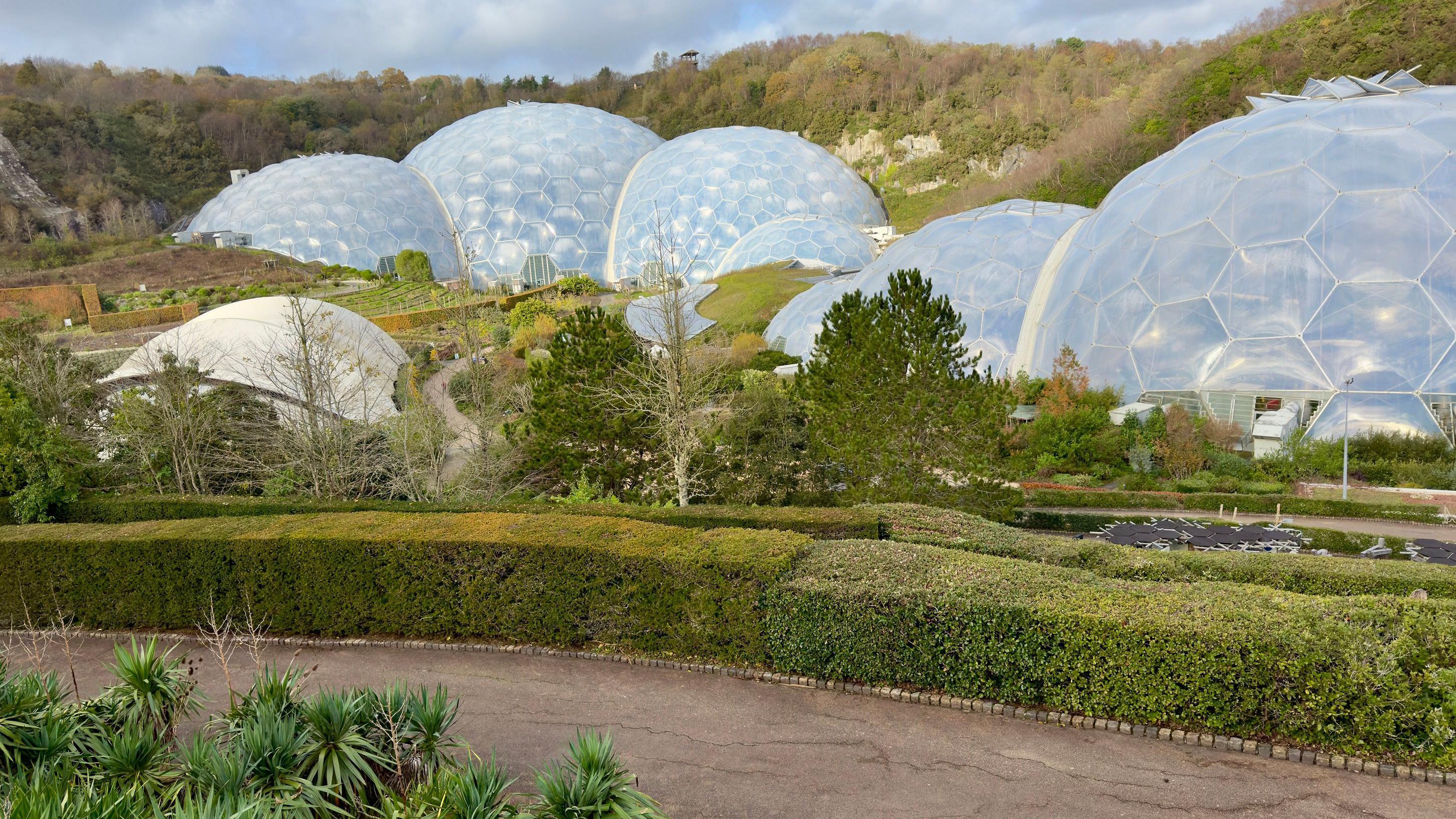 Eden Project architect Sir Nicholas Grimshaw dies