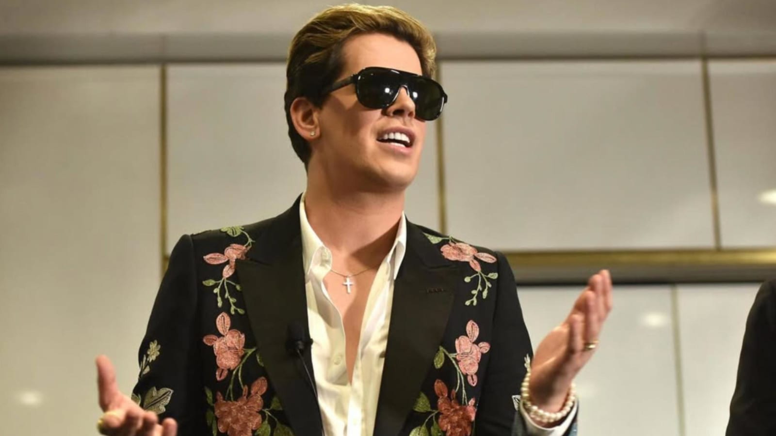 Who Is Milo Yiannopoulos? Right-Wing Provocateur 'Un-Retires' After ...