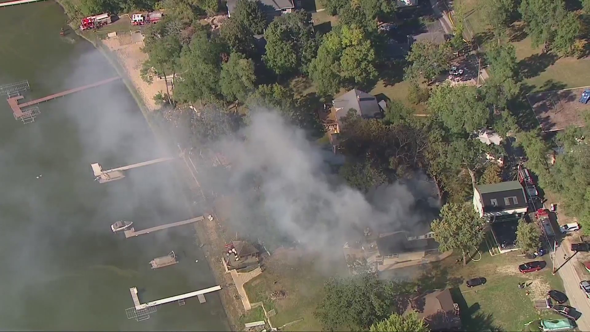 Crews battle massive house fire in Round Lake