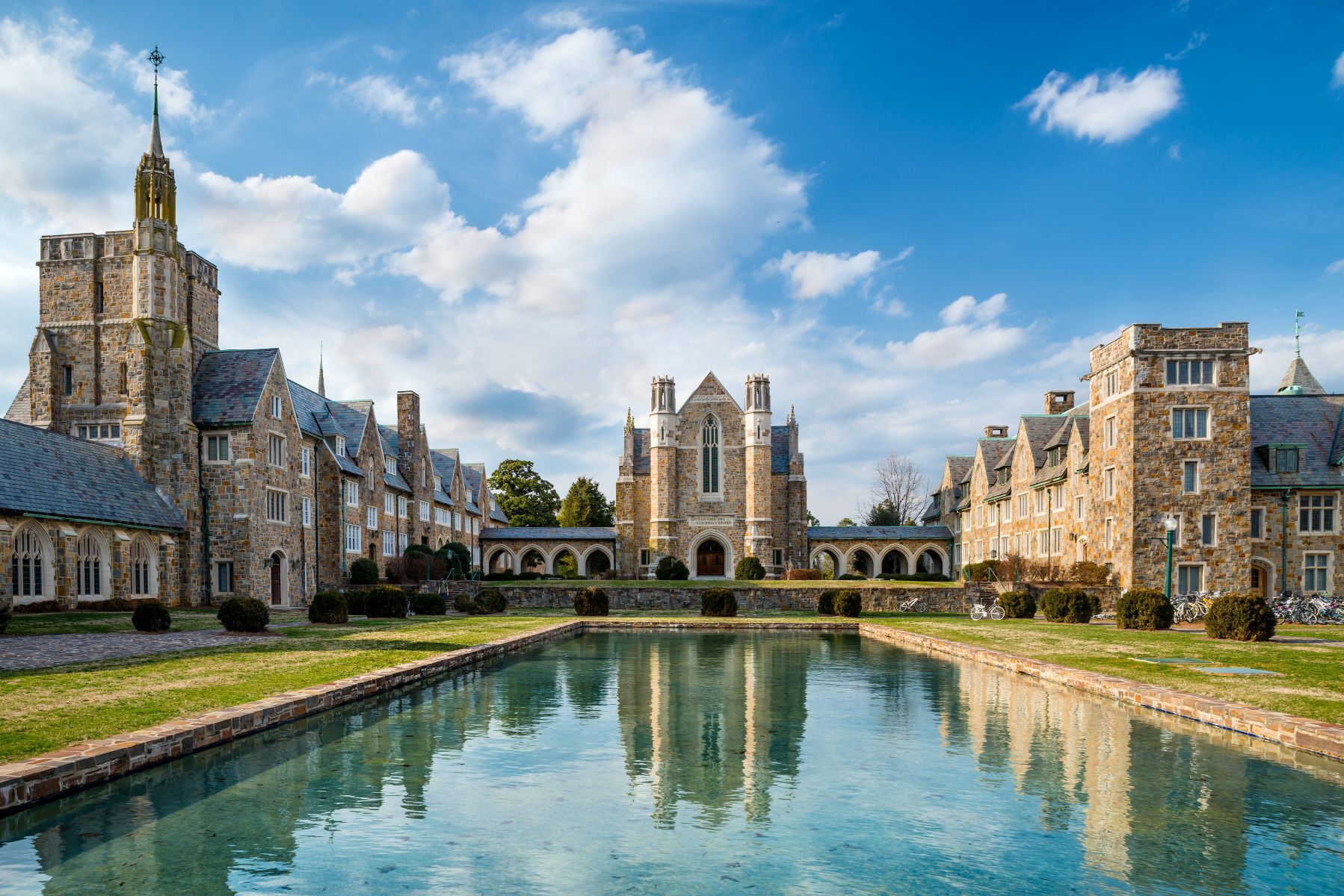 50 of the most beautiful college campuses in the United States
