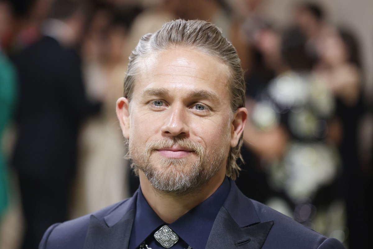 Watch: Charlie Hunnam plays killer Ed Gein in 'Monster'