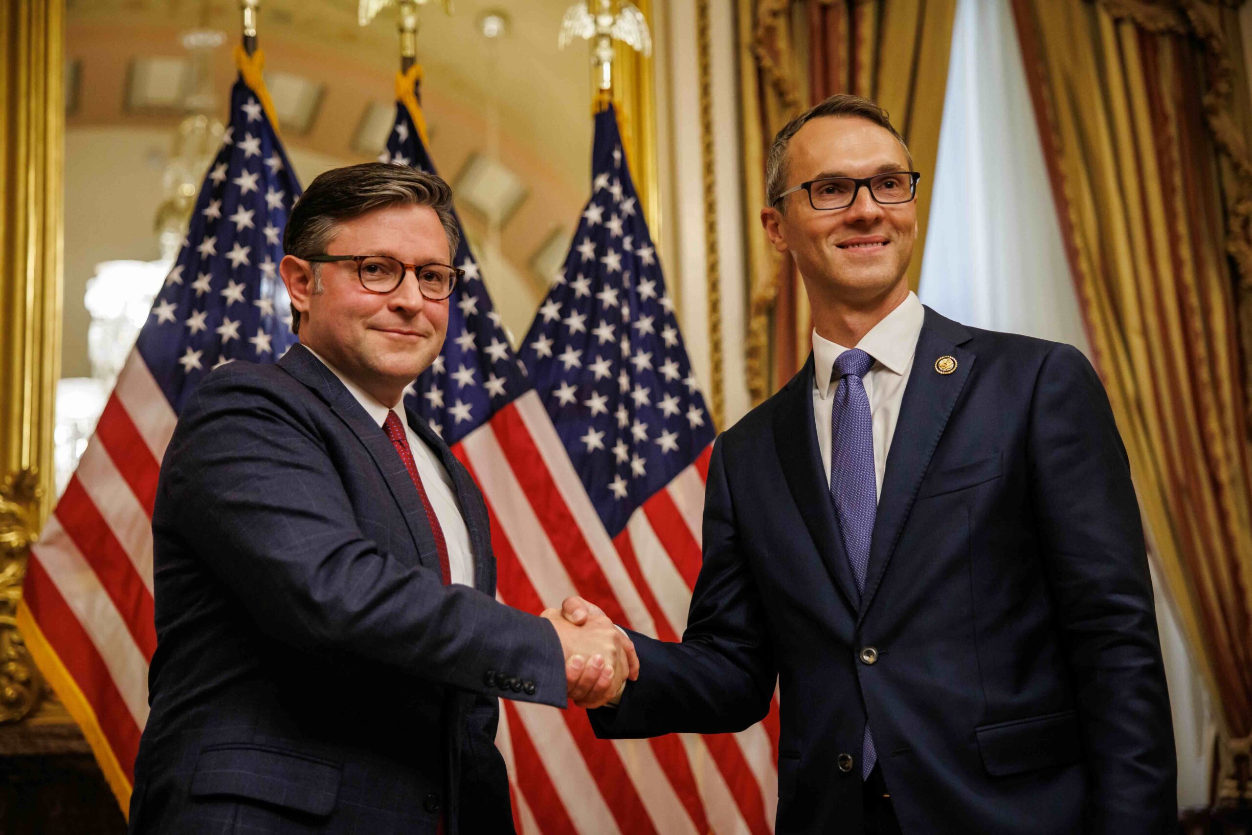 GOP Suffers Major Defeat as House Majority Narrows