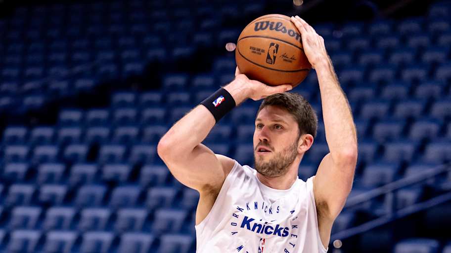 Report: Knicks Could Re-Sign Veteran Sharpshooter