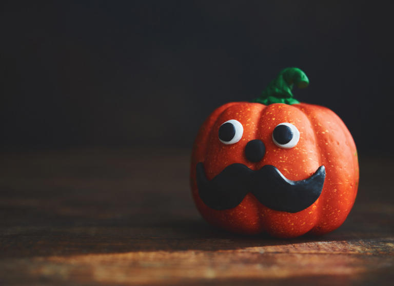 30+ Best Pumpkin Faces To Carve for Halloween and Add Some Spooky Fun ...