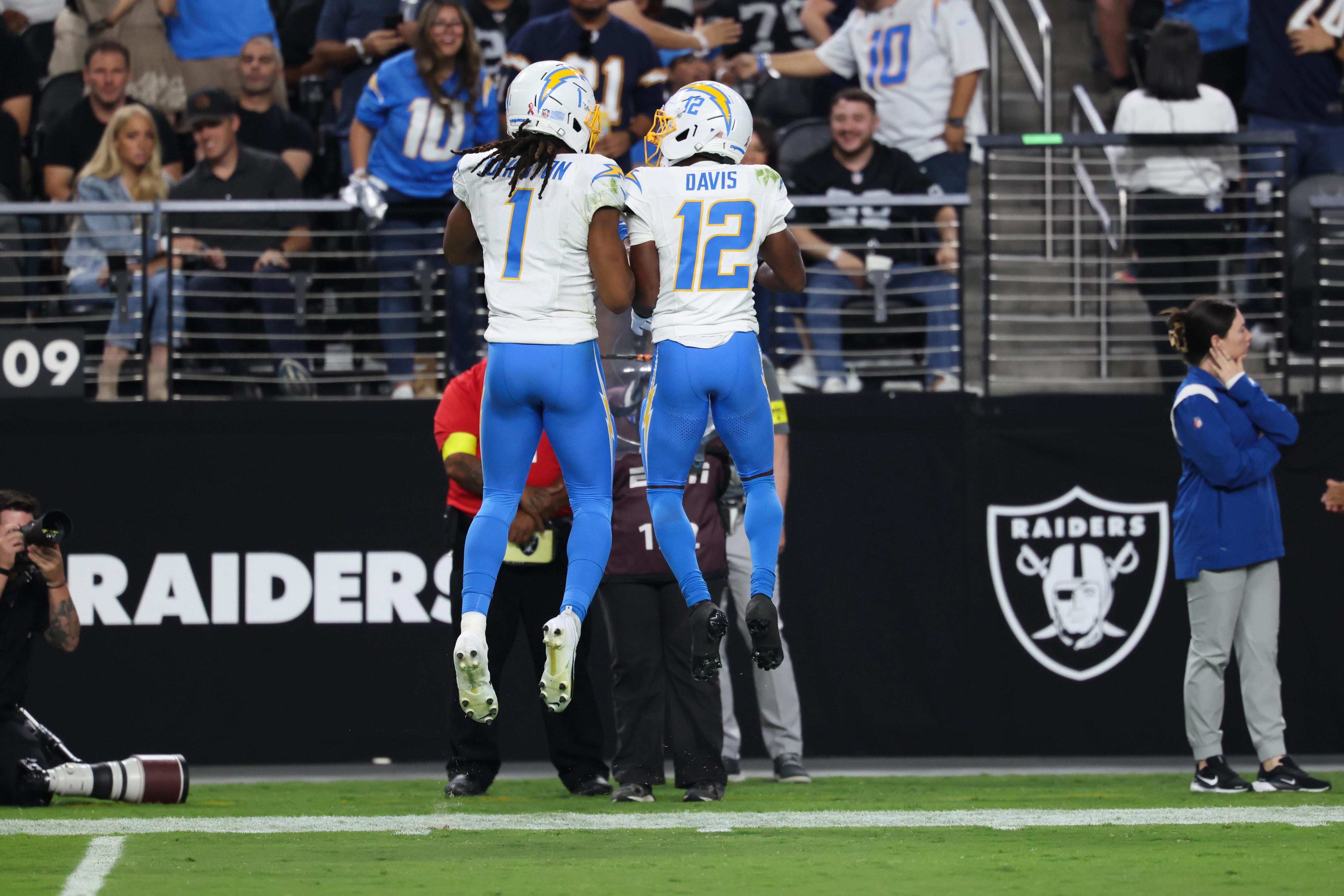 Chargers vs. Raiders highlights: Los Angeles dominates NFL Week 2 game