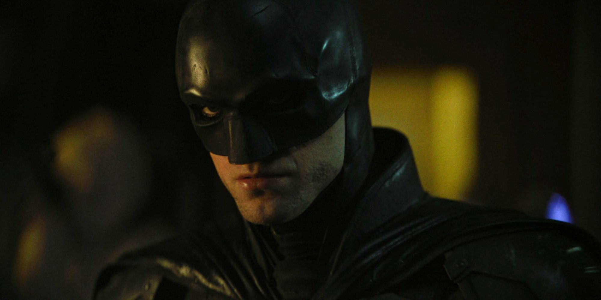 Two-Face Learns Batman's Secret Identity In New DC Movie