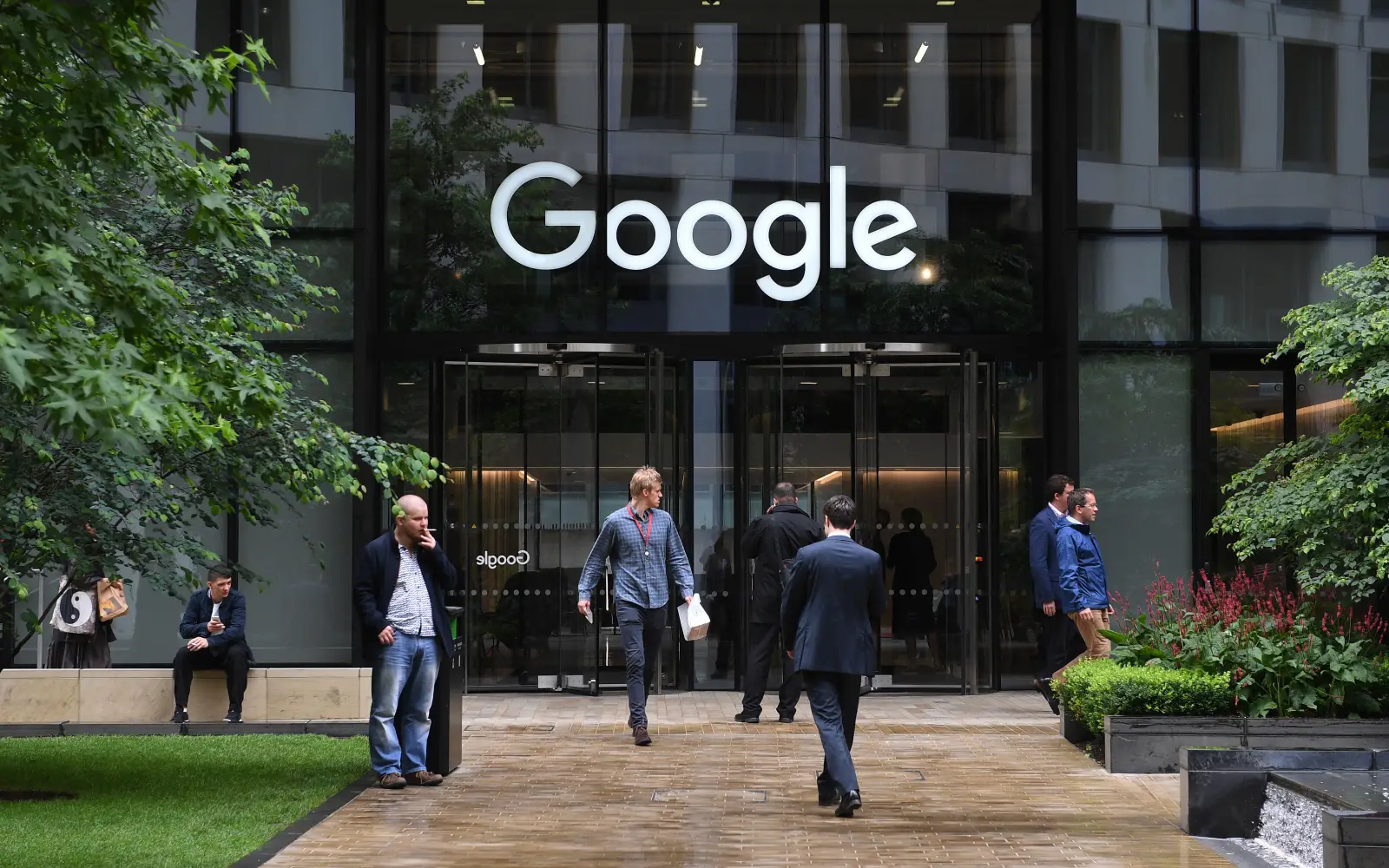 Google to build subsea cables in Papua New Guinea under Australia’s defence treaty