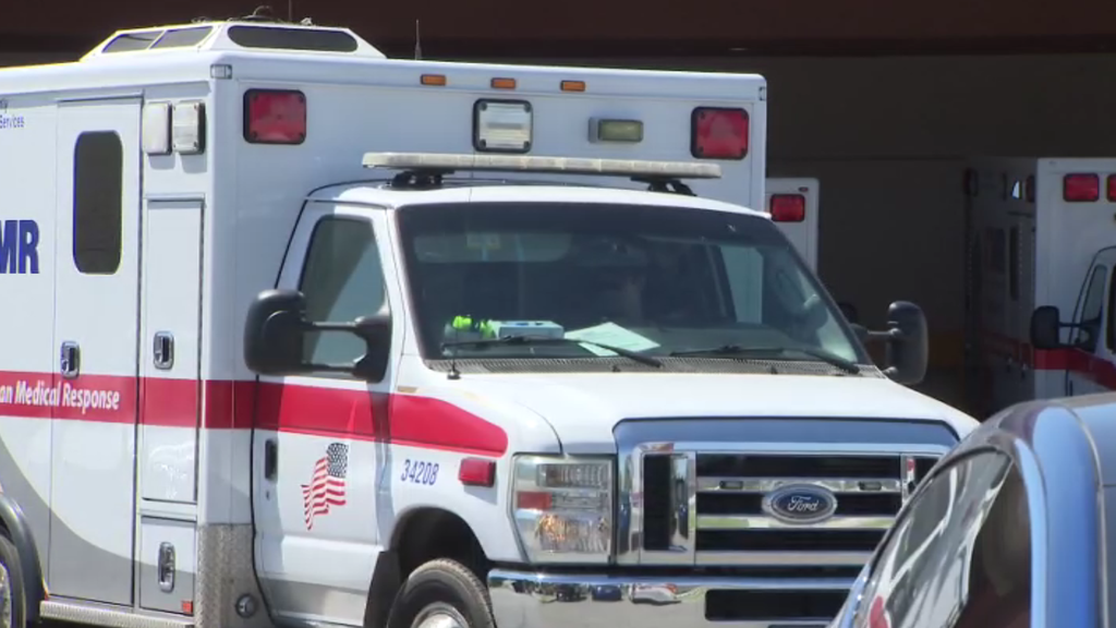 4 hospitalized after Moreno Valley multi-car crash causes car to veer ...