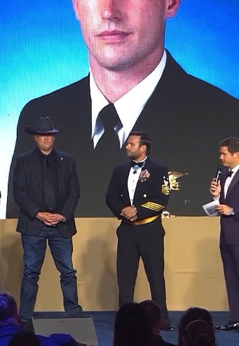 Navy SEAL Marcus Luttrell, who was the lone survivor of Operation Red ...