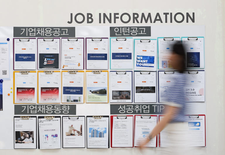 South Korea's young males not in labor force reach record high
