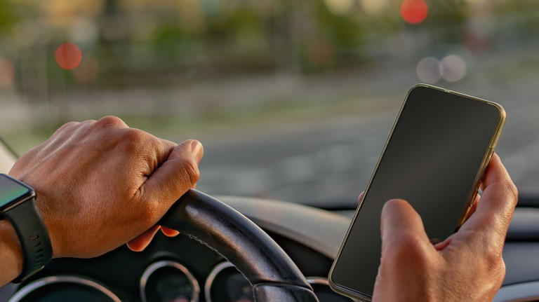 No Touch Laws: Touching Your Phone While Driving Is Illegal In These US ...