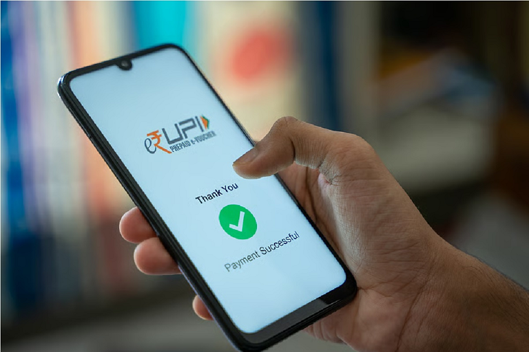 UIDAI's big decision: Important news for 10-year-old Aadhaar card ...