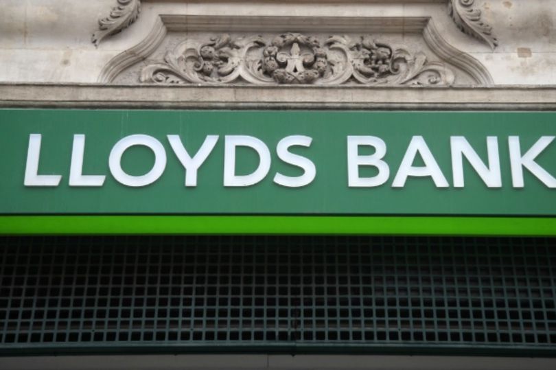 Lloyds Bank customers told to spend either £5 or £15 in September after ...