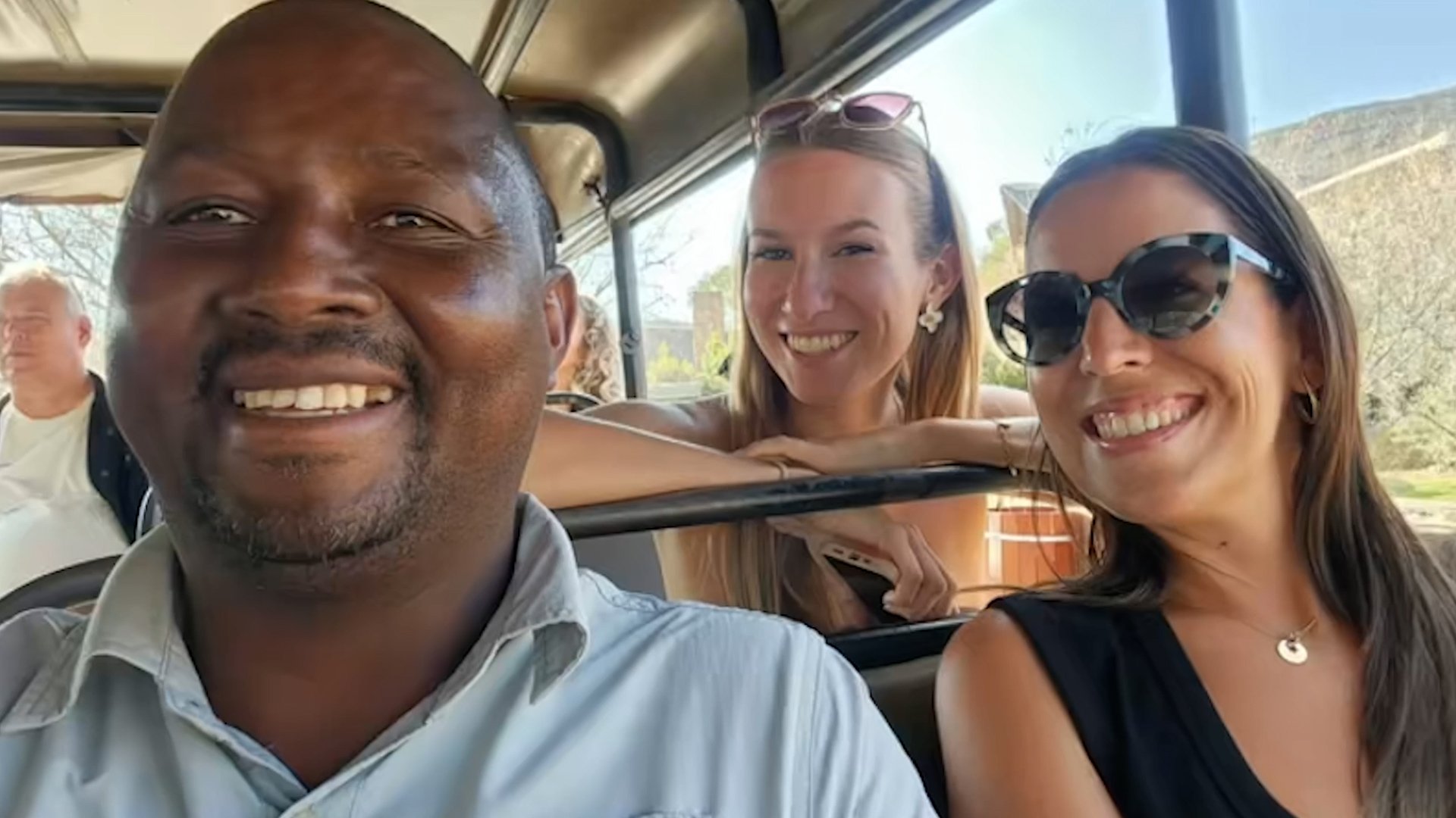 Tourists surprise driver with his first-ever safari trip