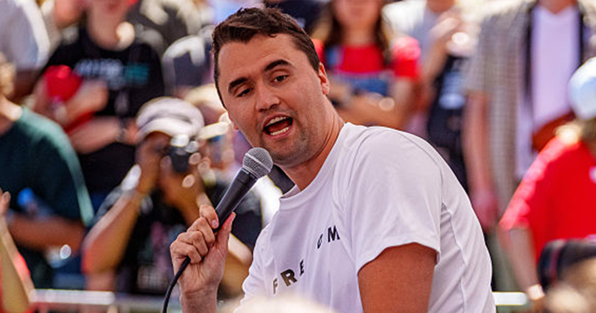 Body language expert reveals why Charlie Kirk’s head tilted right after ...