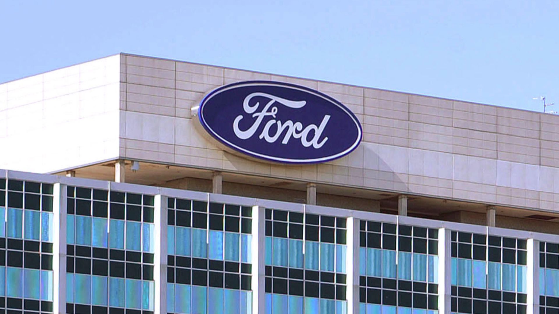 Video: Ford’s Iconic “Glass House” HQ Is Being Demolished