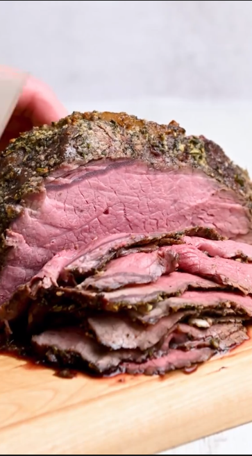 Easy & Delicious Roast Beef French Dip Sandwich