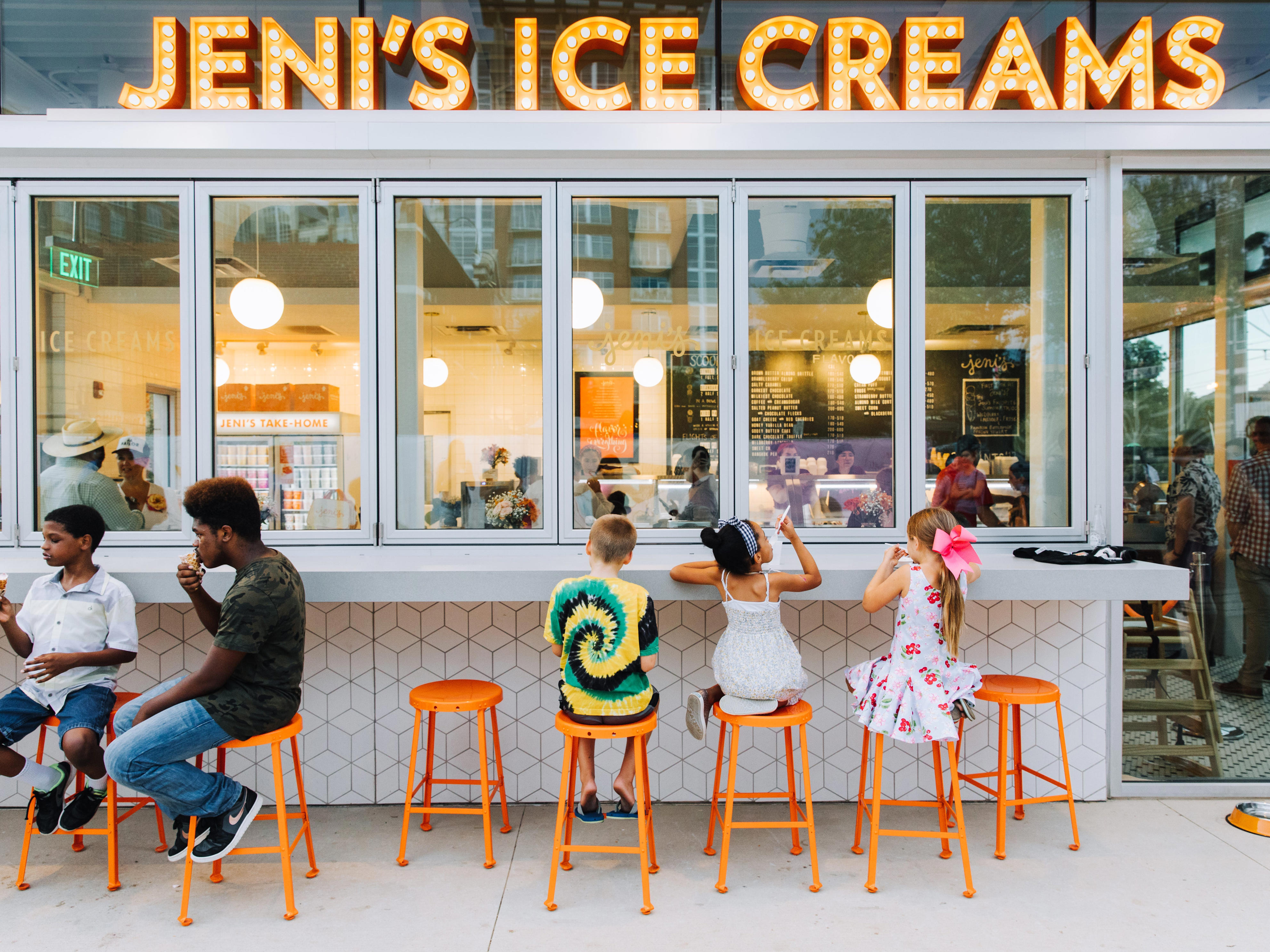 Jeni's is getting into the franchise business. Here's what the ice ...