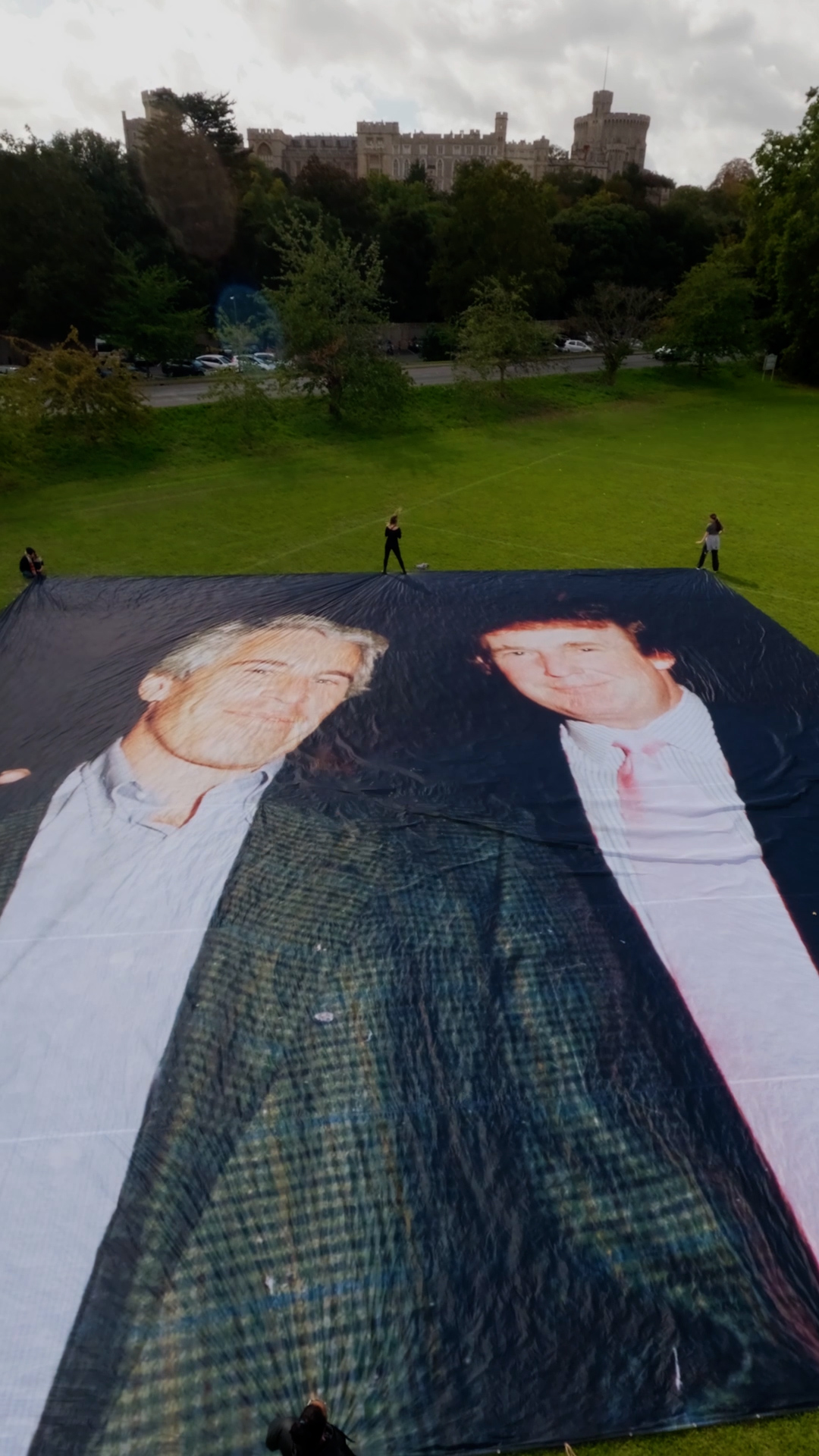 RAW VIDEO: Giant Donald Trump And Jeffrey Epstein Photo Displayed ...