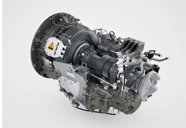 Scania nuovi powertrain a combustione e ibridi plug-in per autobus e ...