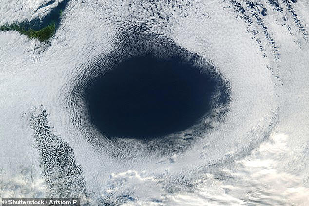 The ozone layer is healing! Hole over the Antarctica is recovering ...