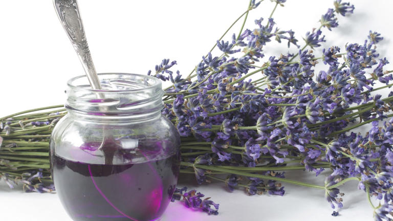 How to make lavender simple syrup in 3 easy steps