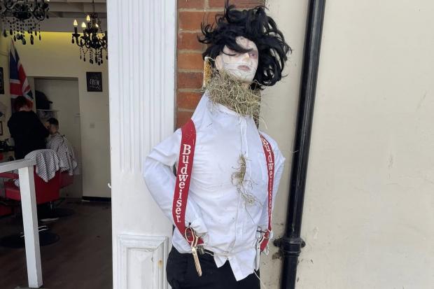 Stolen Edward Scissorhands scarecrow 'mysteriously' returned
