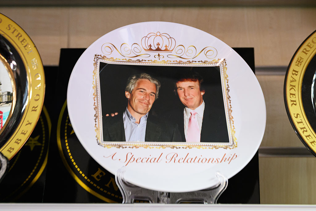 Trump and Epstein Photos Projected Onto Windsor Castle