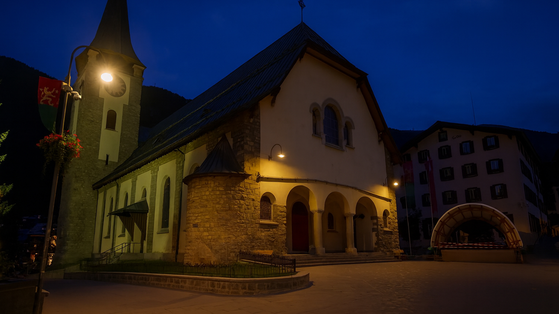 Evening in Zermatt – Switzerland’s Matterhorn & Alpine Beauty (4K)