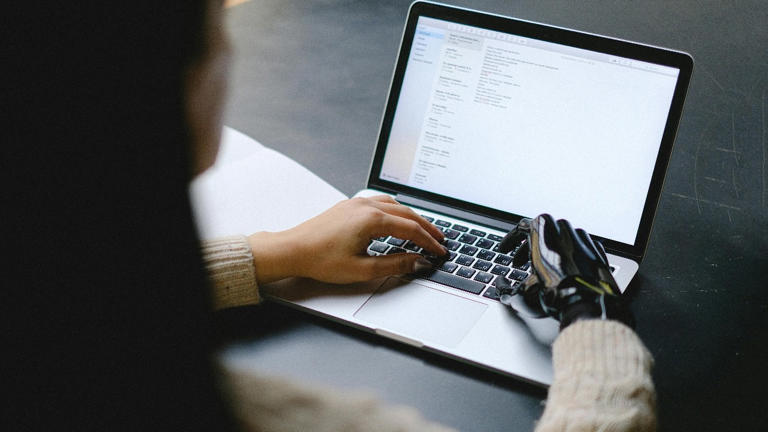 Researchers used AI to design the perfect phishing plot, what happened ...
