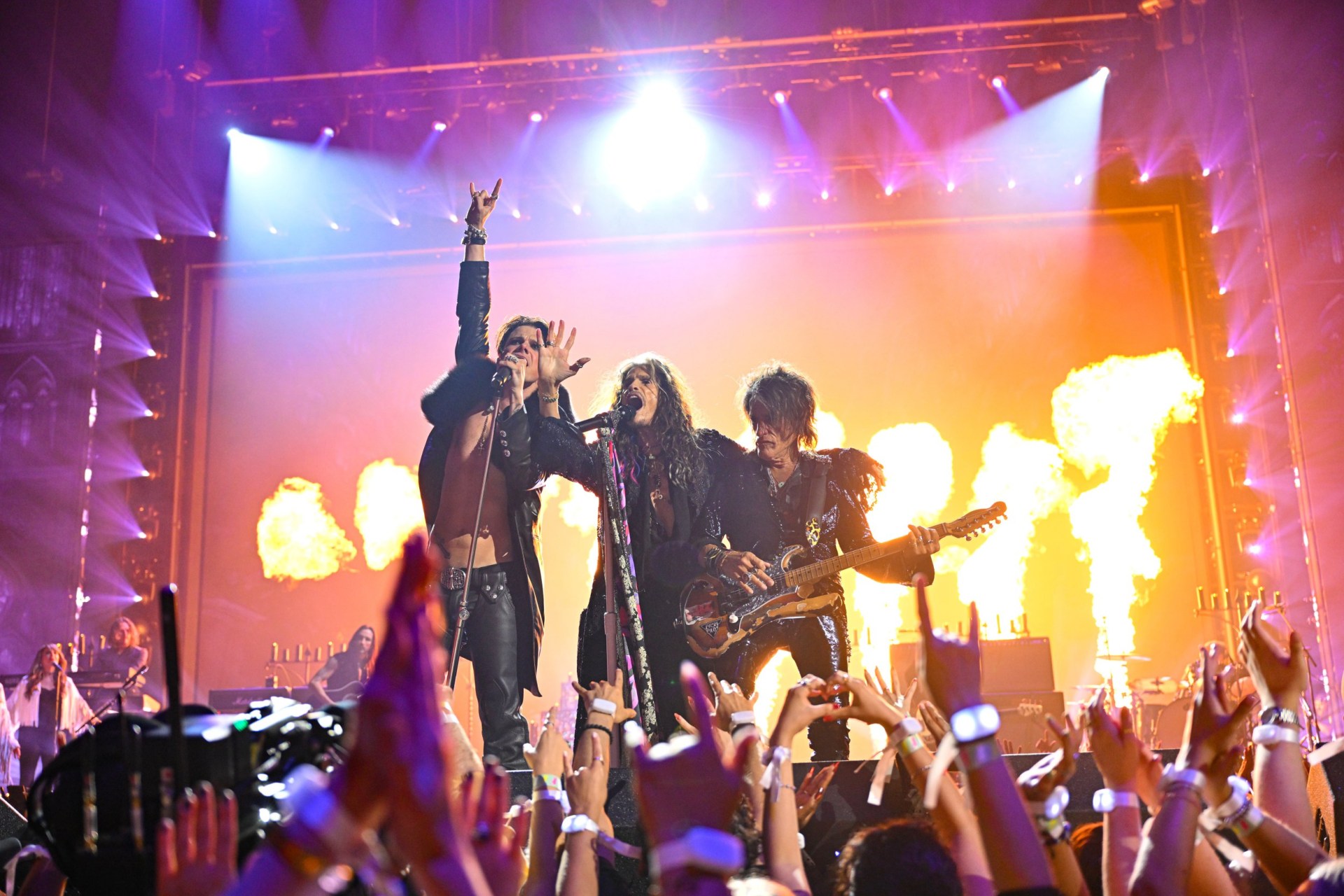 Iconic 70s bands announces first new album in a decade