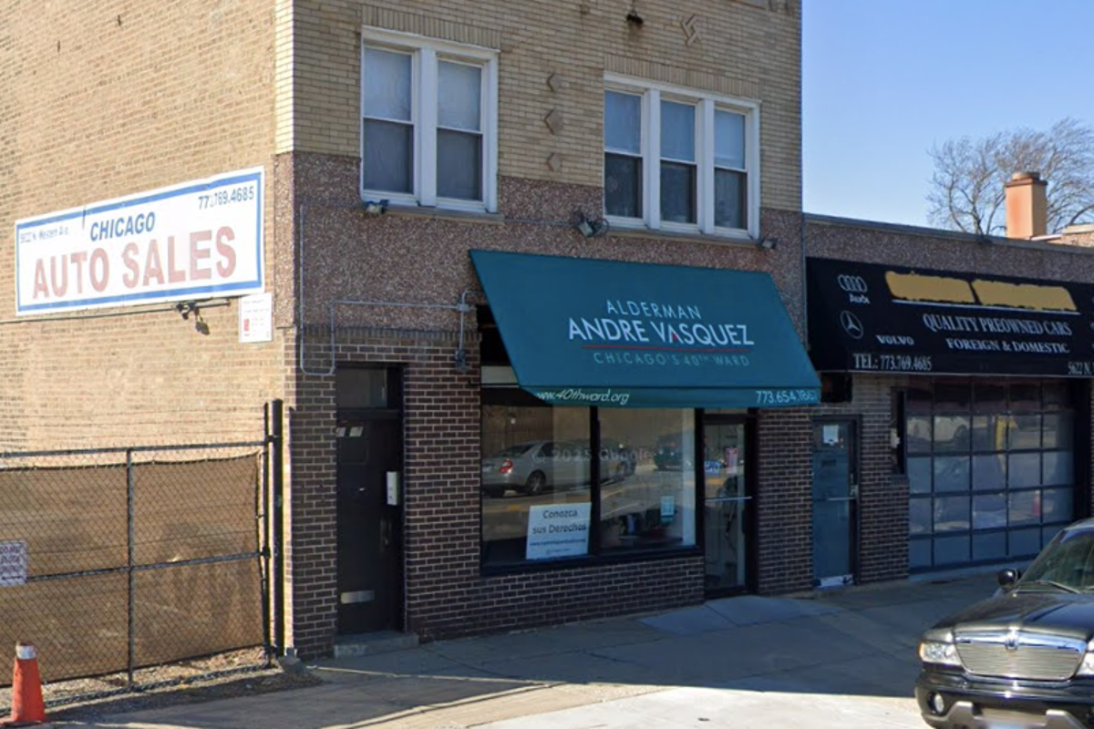 Dead rat and threatening note left outside office of Chicago official ...