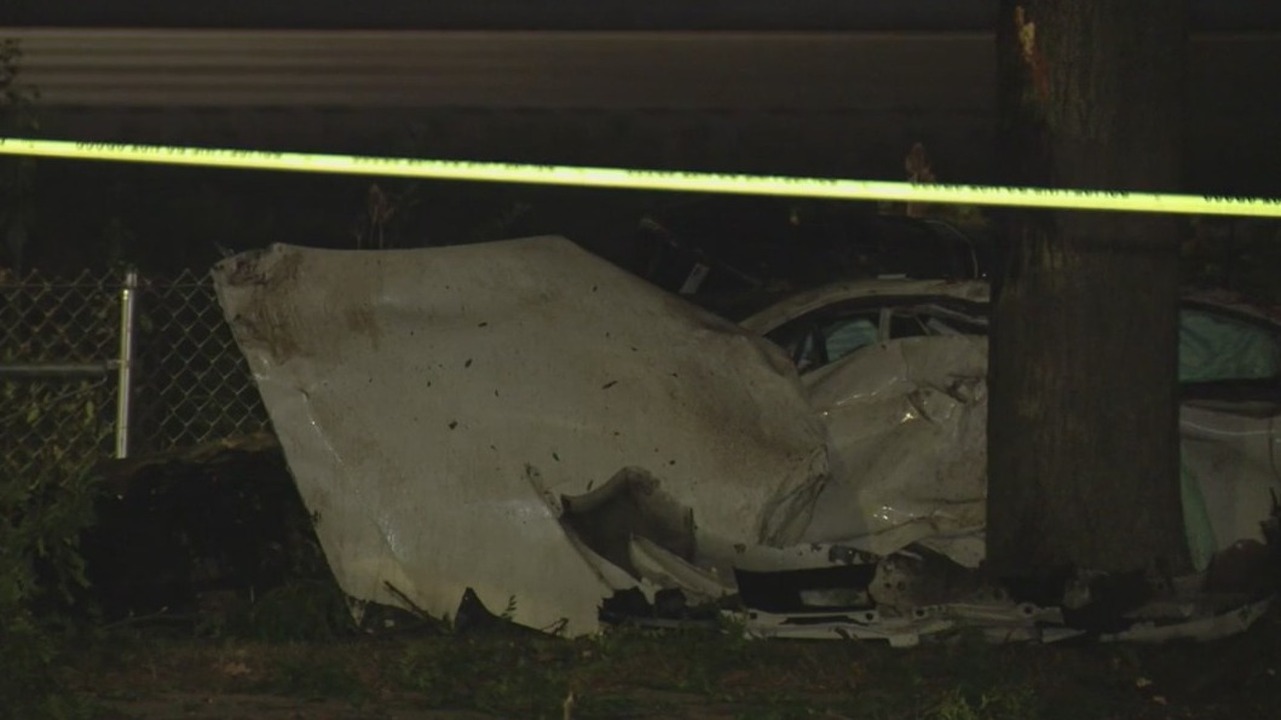 1 dead after Troy high speed crash