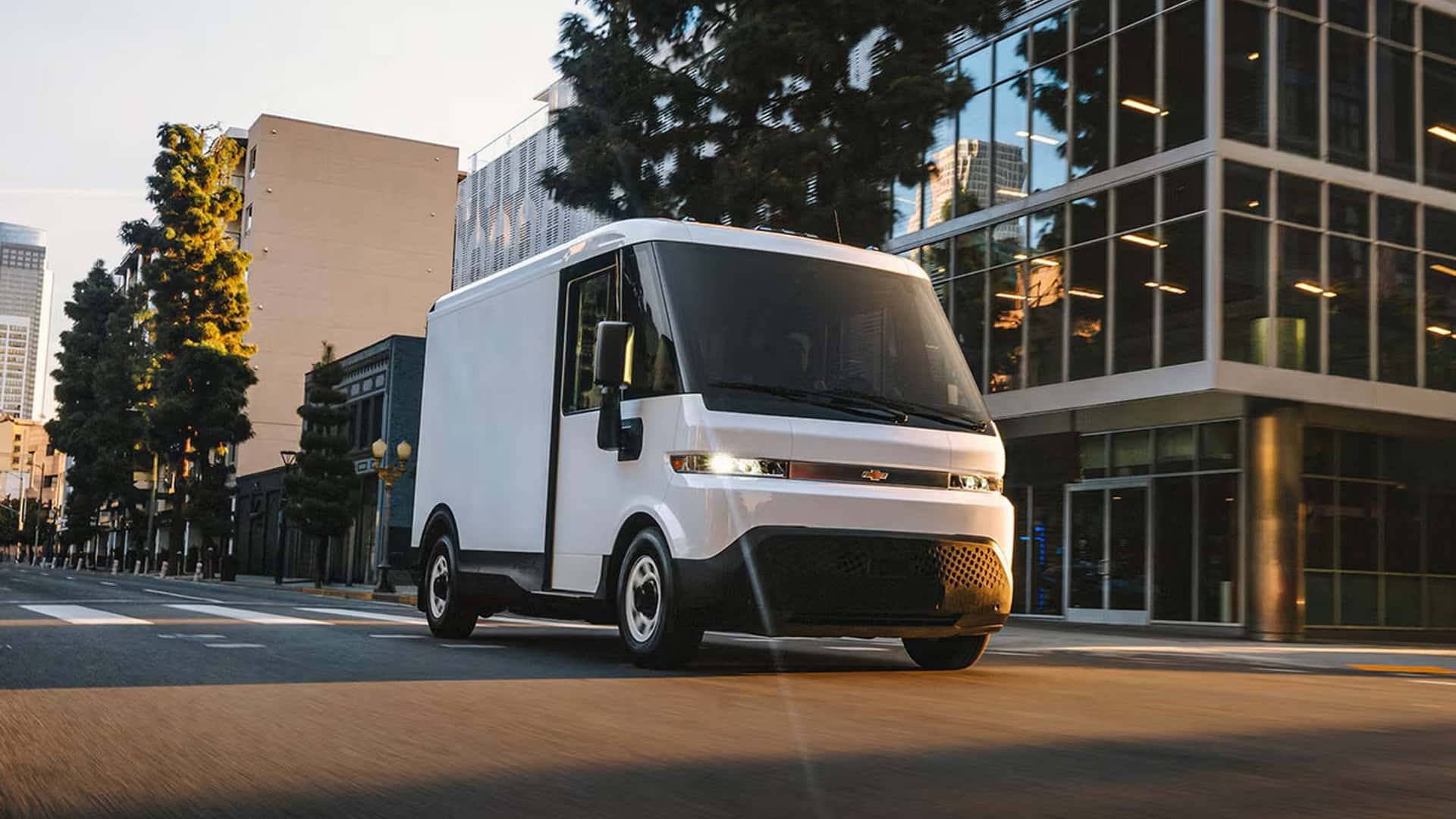 GM’s BrightDrop Van Is In The Race To Become An Amazon Delivery Vehicle