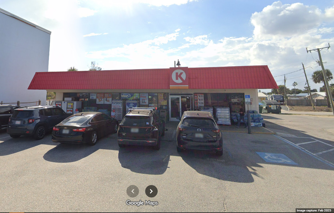 Off-duty police officer killed by store clerk ‘having a bad day,' FL ...