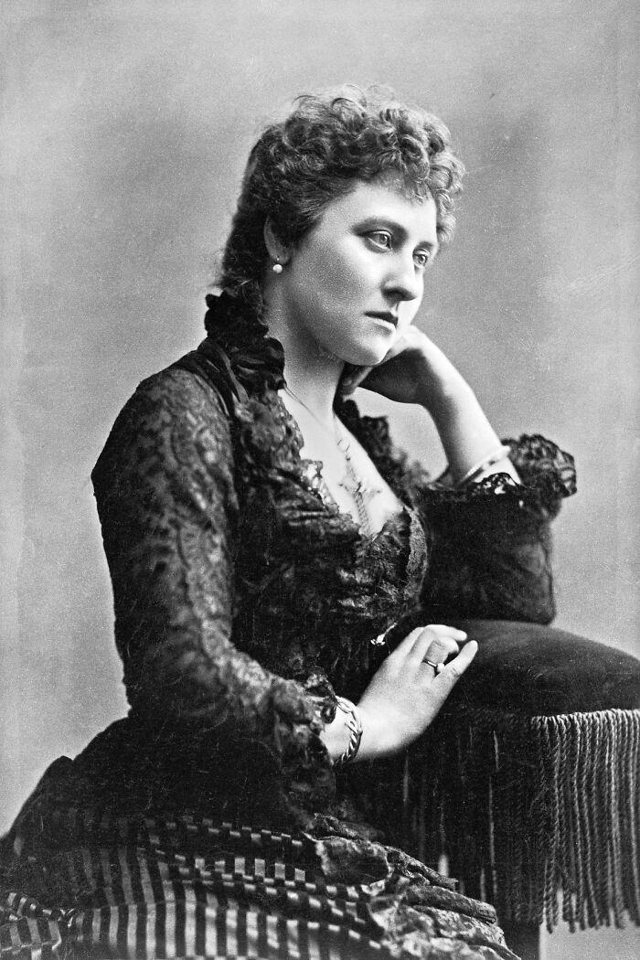 Victorian Elegance: 30 Women Who Shaped the Era’s Idea of Beauty