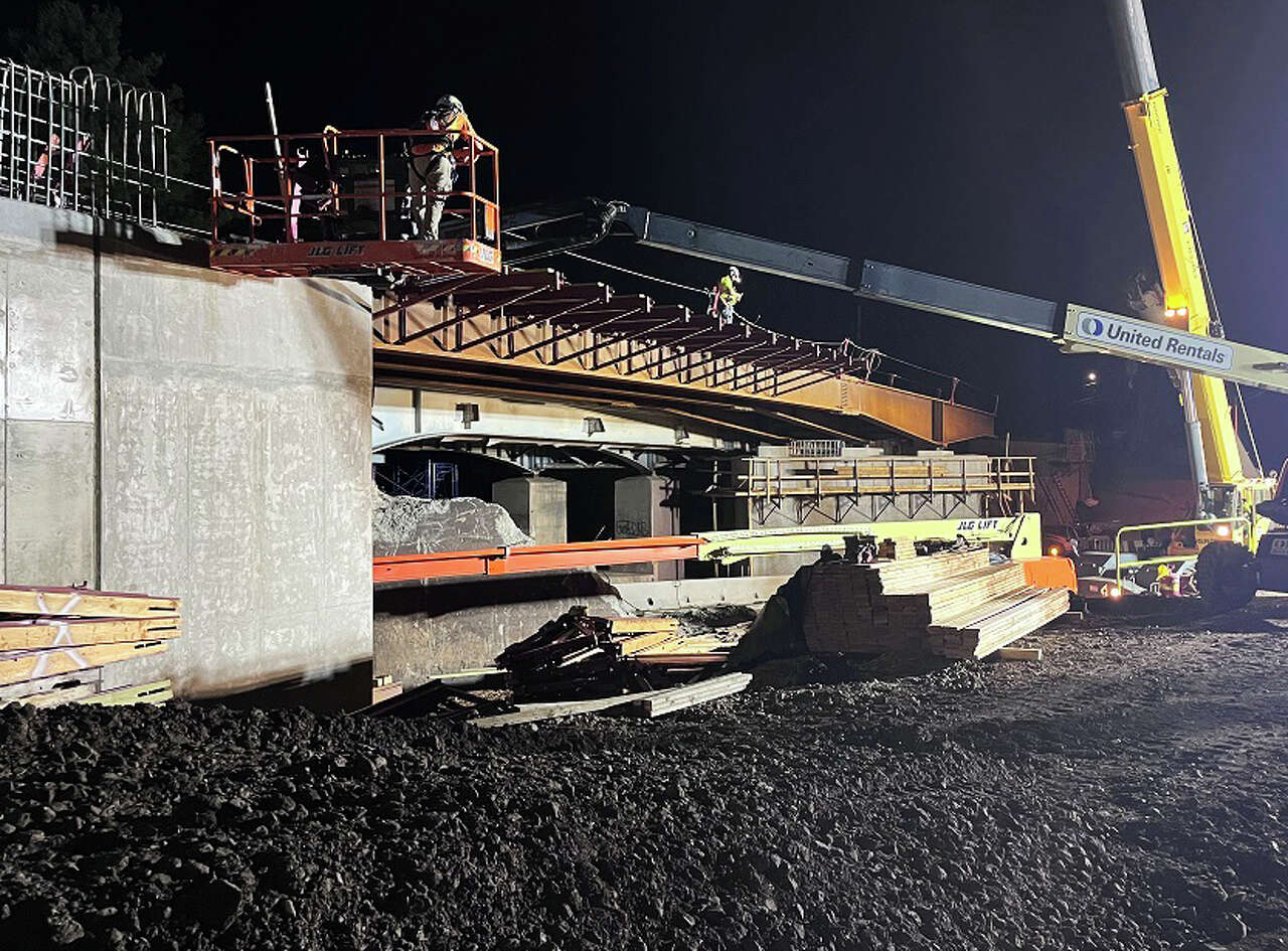 Traffic redirected to new part of Paddock Bridge over Route 15 in ...