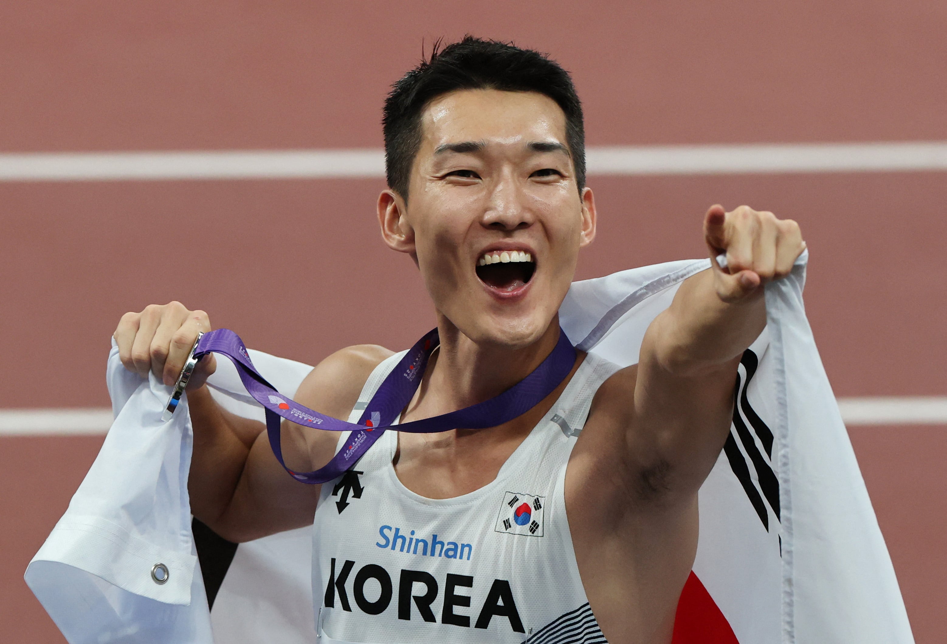 Woo Sang-hyeok takes silver at World Championships