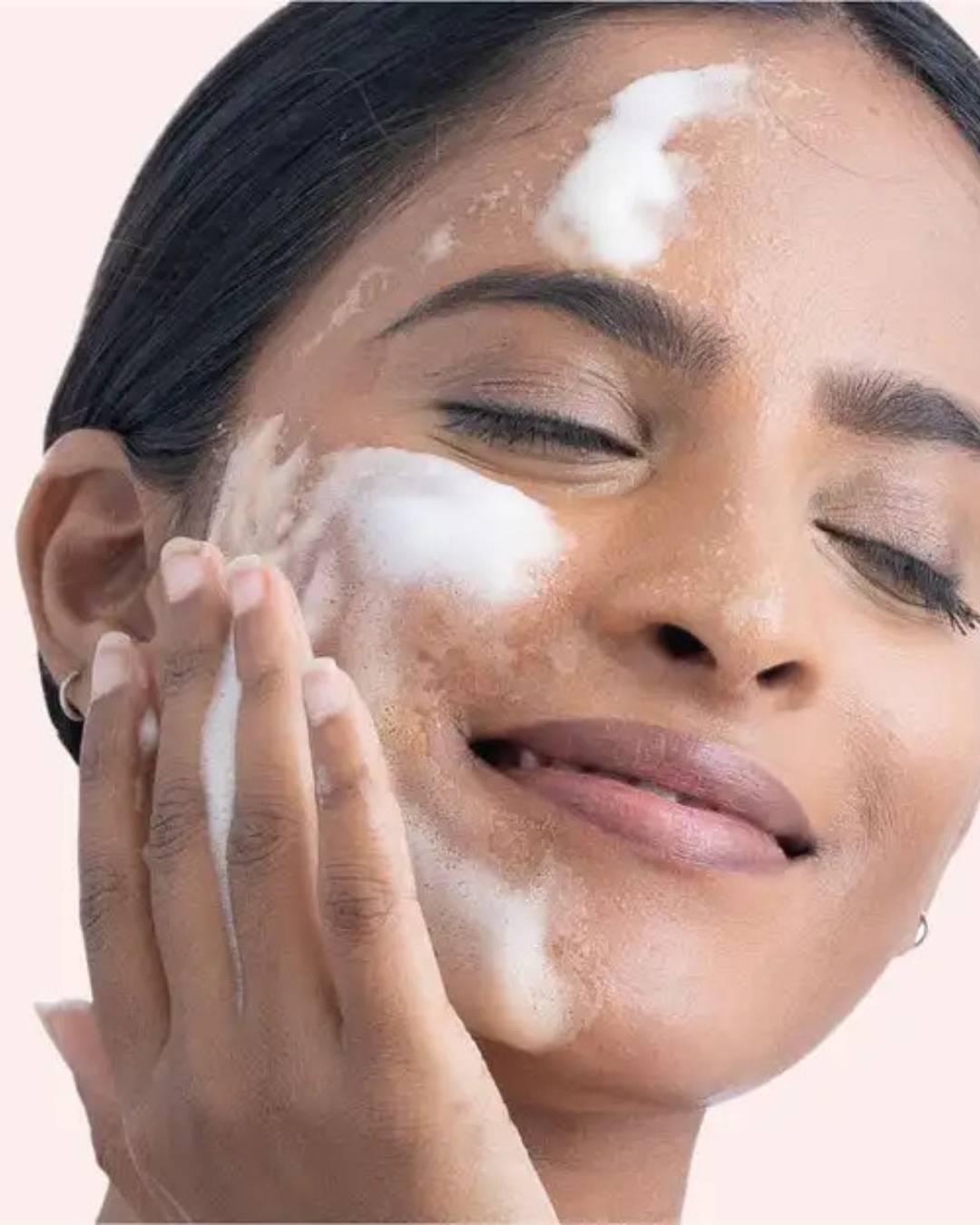 Skincare Tips for Naturally Glowing Skin
