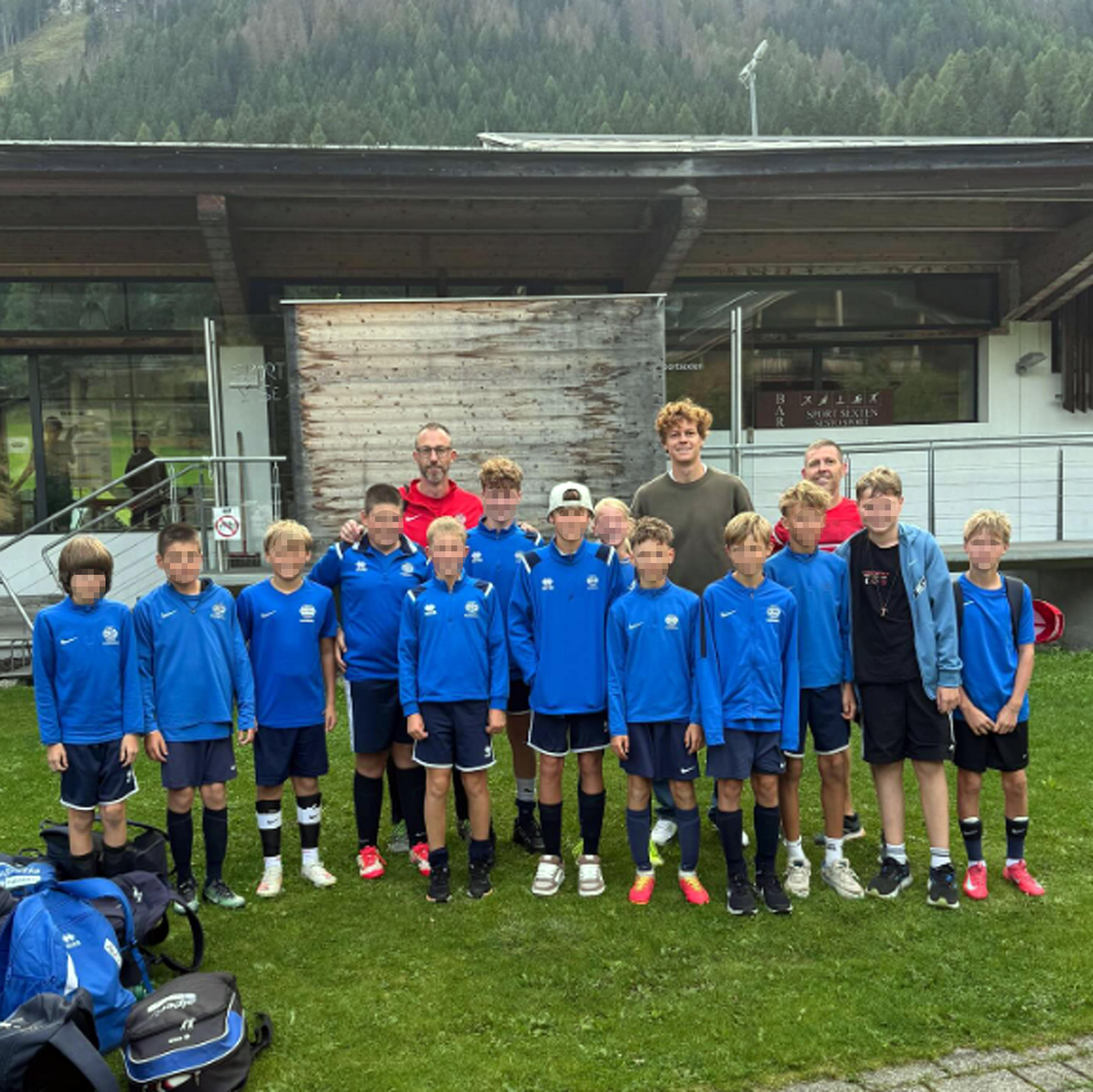 Sinner torna a Sesto, qualche giorno di relax in famiglia