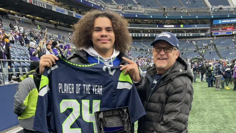 David Schwerzel, UCLA decommit, ‘taking Washington seriously,' but ...