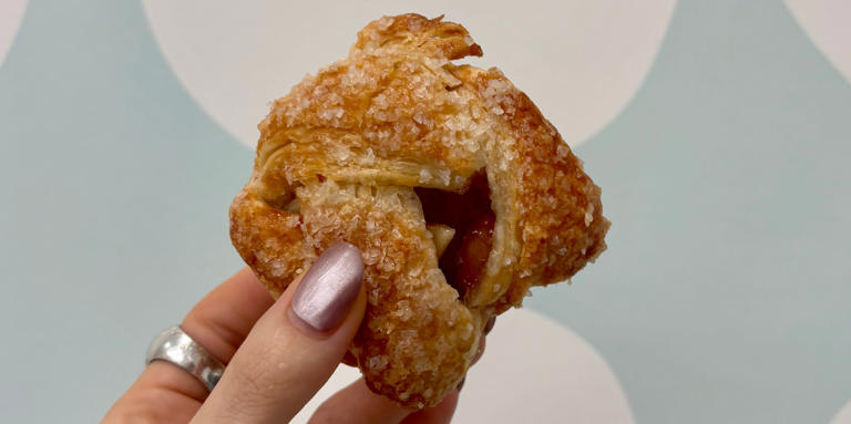 I Tried Costco’s New Caramel Apple Strudel Bites & They’re The ...