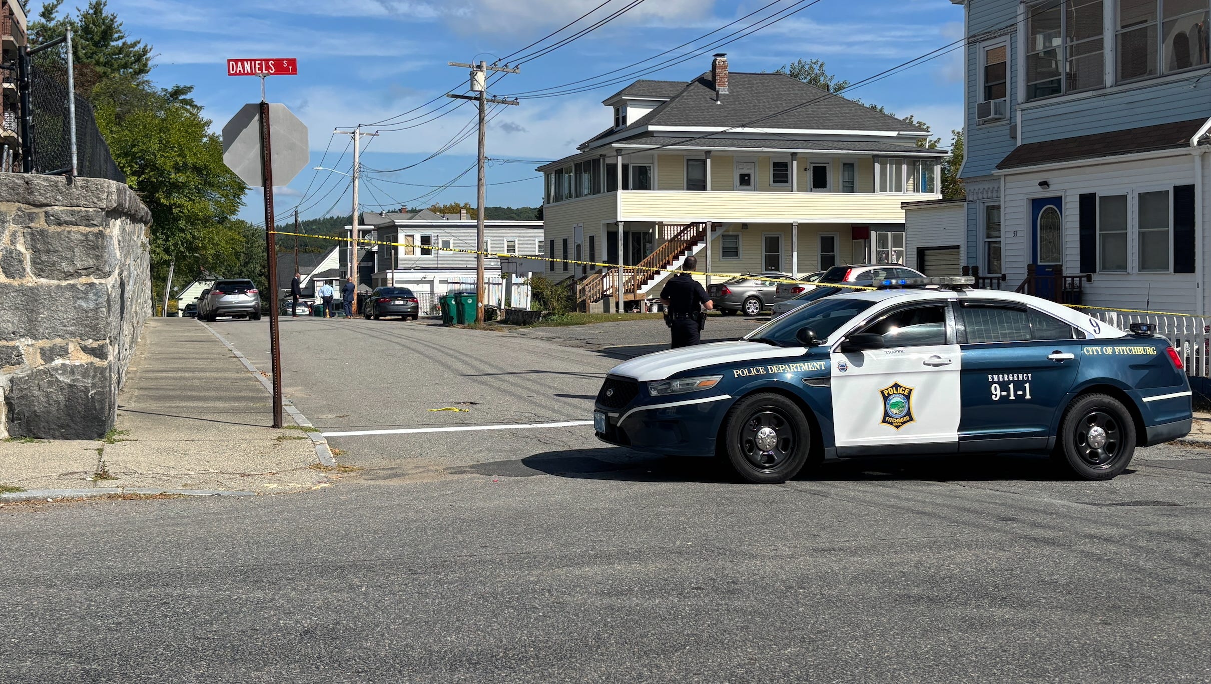 Chestnut Street blocked off as Fitchburg police investigate