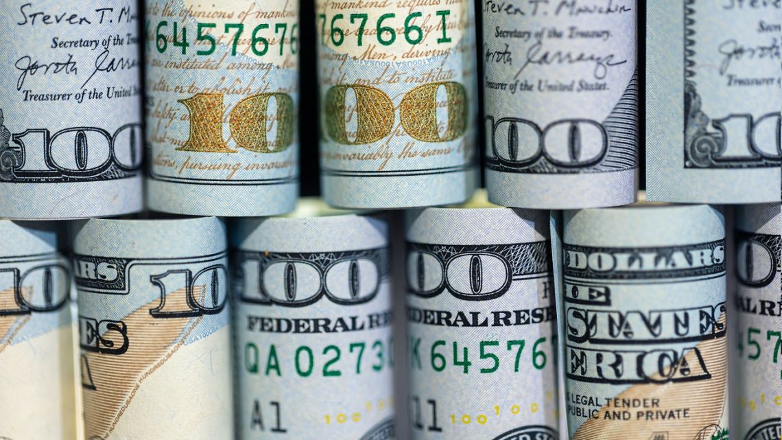 Dólar blue hoy: cerró al alza este martes 19 de mayo con una suba de $15